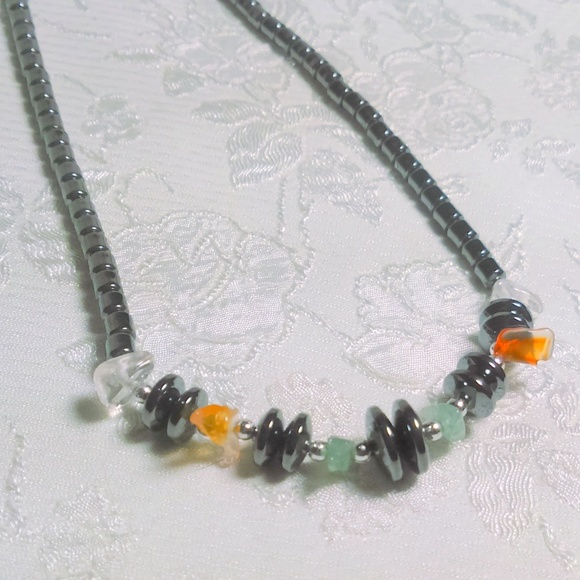 Vintage | Jewelry | Vintage Hematite Natural Stone Chip Necklace | Poshmark